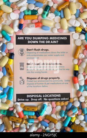 colored coloured pills tabs in blister pack tablet troche red green ...