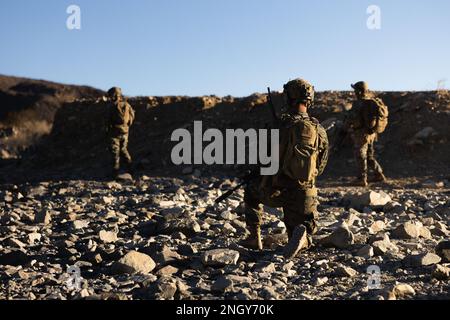 U.S. Marines with 3d Littoral Combat Team, 3d Marine Littoral Regiment ...