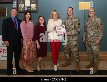 Col. Lucas Teel, 4th Fighter Wing commander, speaks with members of ...