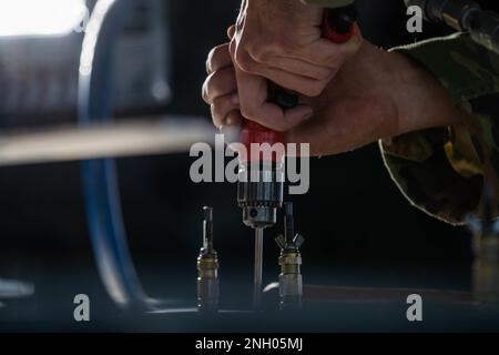 Senior Airman Tyler Glisson, 15th Maintenance Squadron aircraft ...