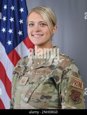 Senior Master Sgt. Jessica De La Mora, 15th Aircraft Maintenance ...