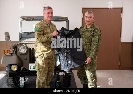 From left, Australian Army Major General Scott Winter, Commander 1st ...
