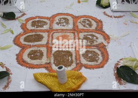 sri lankan poruwa ceremony Stock Photo - Alamy
