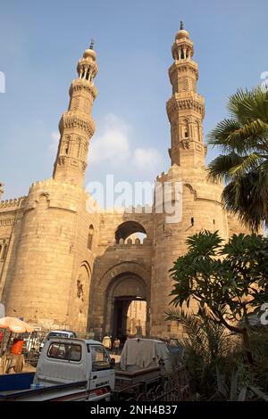 Egypt, city of Cairo, Old Cairo quarter near Al Azar mosque Stock Photo ...