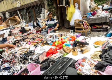Street market in Dolapdere Beyoğlu Istanbul Turkey Stock Photo - Alamy