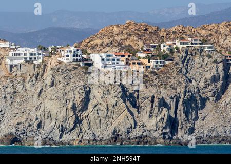 Cliff top homes, Cabo San Lucas, Baja California Sur, Mexico Stock ...