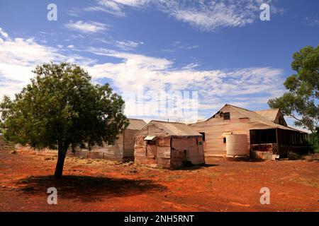 Iron clad building, Gwalia historical gold mining town, Leonora ...