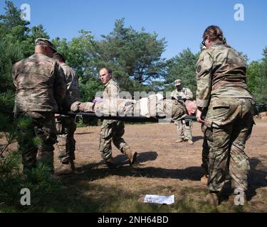 Soldiers from the 181st Infantry Brigade, 1st Battalion, 310th Regiment ...