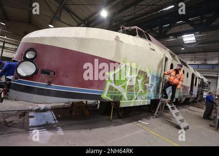 PRODUCTION - 15 February 2023, Saxony-Anhalt, Halberstadt: A power car ...