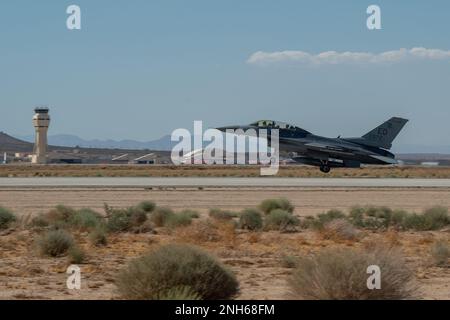 An F-16 Fighting Falcon from the 416th Flight Test Squadron, 412th Test ...