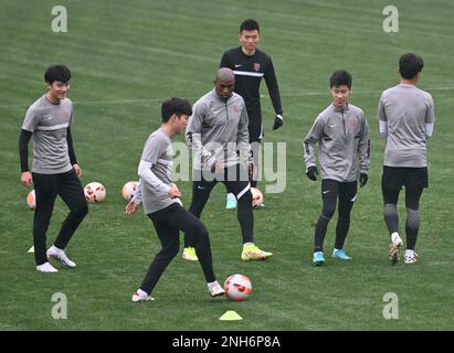 Chengdu Rongcheng Football Club conducts the winter training to prepare ...