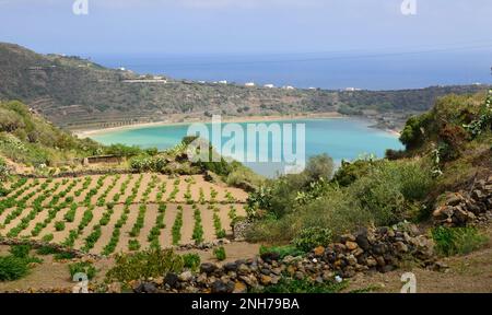 Lake of Venus, Pantelleria Stock Photo - Alamy