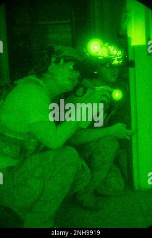 Tech. Sgt. Brandon Tran, 19th Civil Engineer Squadron explosive ...