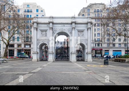 LONDON ENGLAND MARBLE ARCH UNDERGROUND STATION WITH SIGN STAND BACK ...