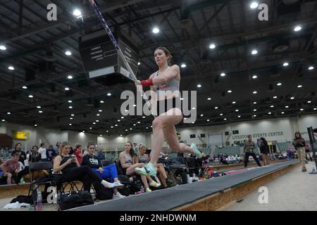 Twin sisters Amanda Moll (left) and Hana Moll (right) pose during the ...