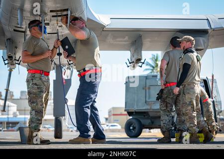 [Left to right] Staff Sgt. Kaleb Julius and Tech Sgt. Chris Zermer ...