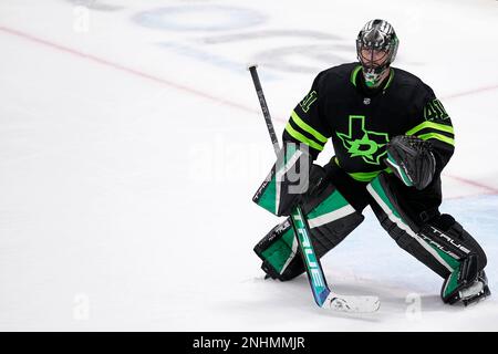Dallas Stars goaltender Scott Wedgewood (41) stretches in front of the ...
