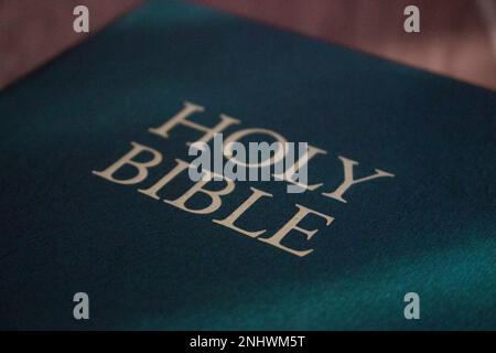 the holy bible title Stock Photo - Alamy