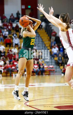 BLOOMINGTON, IN - NOVEMBER 08: Vermont Catamounts guard Emma Utterback ...