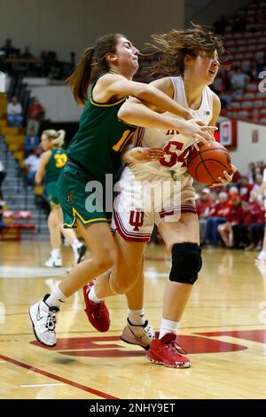 BLOOMINGTON, IN - NOVEMBER 08: Vermont Catamounts guard Emma Utterback ...