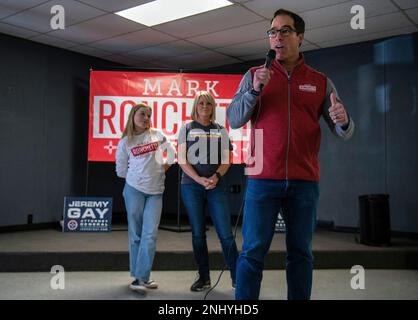 Republican gubernatorial candidate Mark Ronchetti speaks at a campaign stop at the Fraternal ...