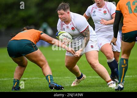 England's Hannah Botterman during the Women's Rugby World Cup pool C ...
