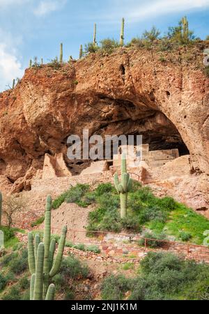 The Native American cliff dwellings at Tonto National Monument, Arizona ...