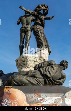 Martyrs sculpture and Square, monument to Lebanese nationalists killed ...