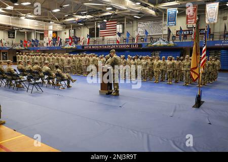Soldiers assigned to Alpha Company, 548th Division Sustainment Support ...