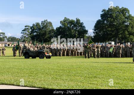290th Military Police Brigade, U.S. Army Reserve, held a change of ...