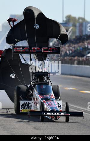 parachutes on a top fuel dragster Stock Photo - Alamy