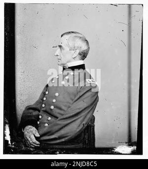 Archival photo of general Robert Anderson. Robert Anderson (1805 – 1871 ...