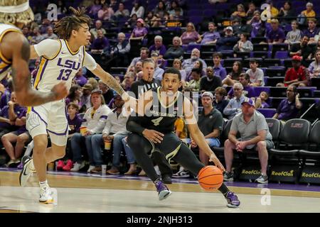 February 22, 2023: Vanderbilt's Jordan Wright (4)has his shot blocked ...