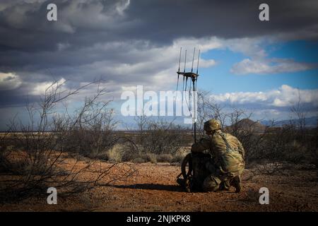 Soldiers with the 1st Multi-Domain Effects Battalion train on the 1st ...