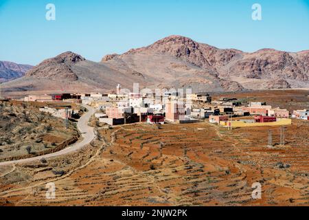 Afrika, Marokko, Ortschaft Ighil an der R 109 Stock Photo - Alamy