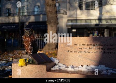 Bob the cat memorial statue, Islington green, London, United Kingdom ...