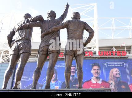 Manchester United 'The United Trinity' a statue of Manchester United's ...