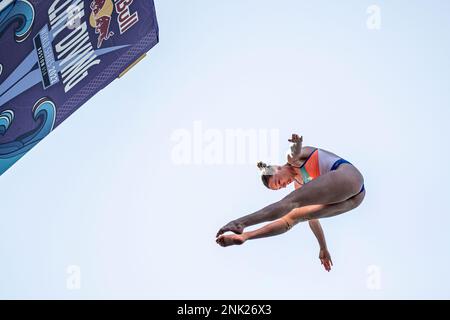 Canada's Molly Carlson and Aidan Heslop of the UK scored their first ...