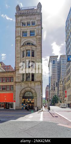Pittsburgh Downtown: Historic Granite Building of 1890, originally ...