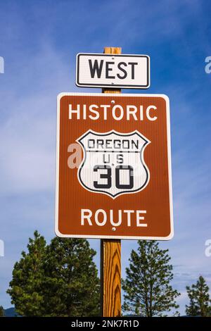 Historic Oregon Highway 30 sign, Columbia River Gorge National Scenic ...