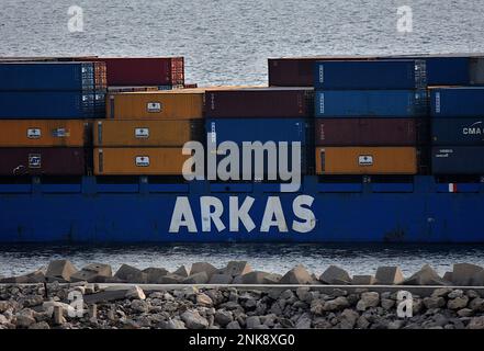 The container ship Allegri of the company Arkas arrives at the French ...