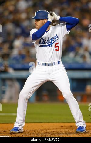 Los Angeles Dodgers first basemen Cody Bellinger (35) hits a home run ...