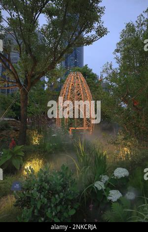 The Guangzhou Garden designed by British landscape architect Peter ...