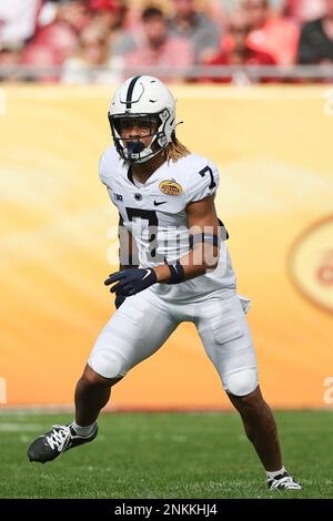 Penn State safety Jaylen Reed (7) takes a defensive position during ...