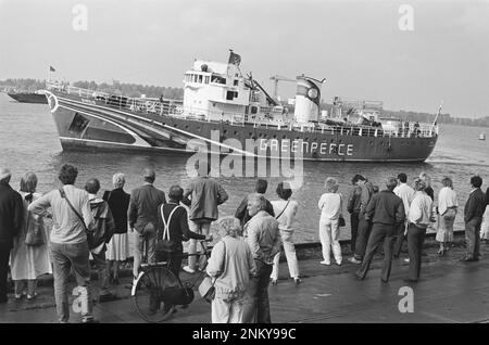 Greenpeace action ship the Sirius escapes from the port of Antwerp ca ...