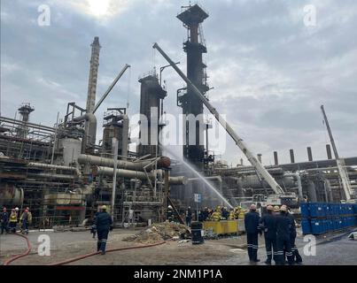 Mina Al Ahmadi Refinery and oil exporting terminal, 45 km south of ...