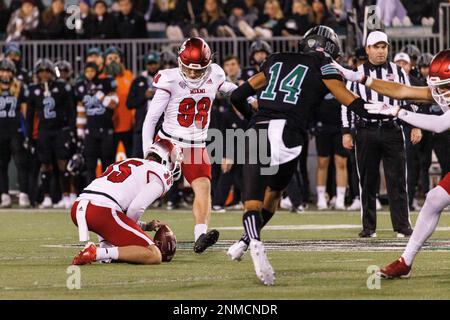 Miami (Ohio) kicker Graham Nicholson (98) kicks a field goal during an ...