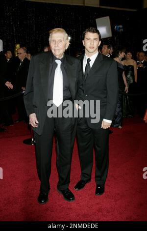 Sumner Redstone and his grandson, Brandon Korff at the Academy Awards ...