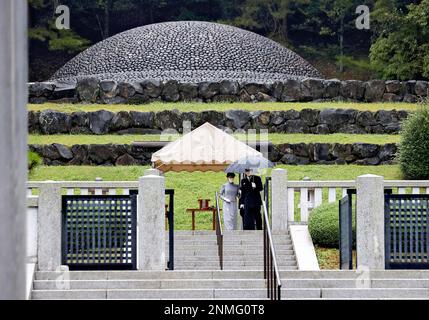 Mausoleum of the Showa Emperor at Musashi Imperial Graveyard Stock ...