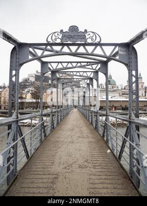 Mozartsteg, Mozart Footbridge over Salzach River, Salzburg, Austria ...